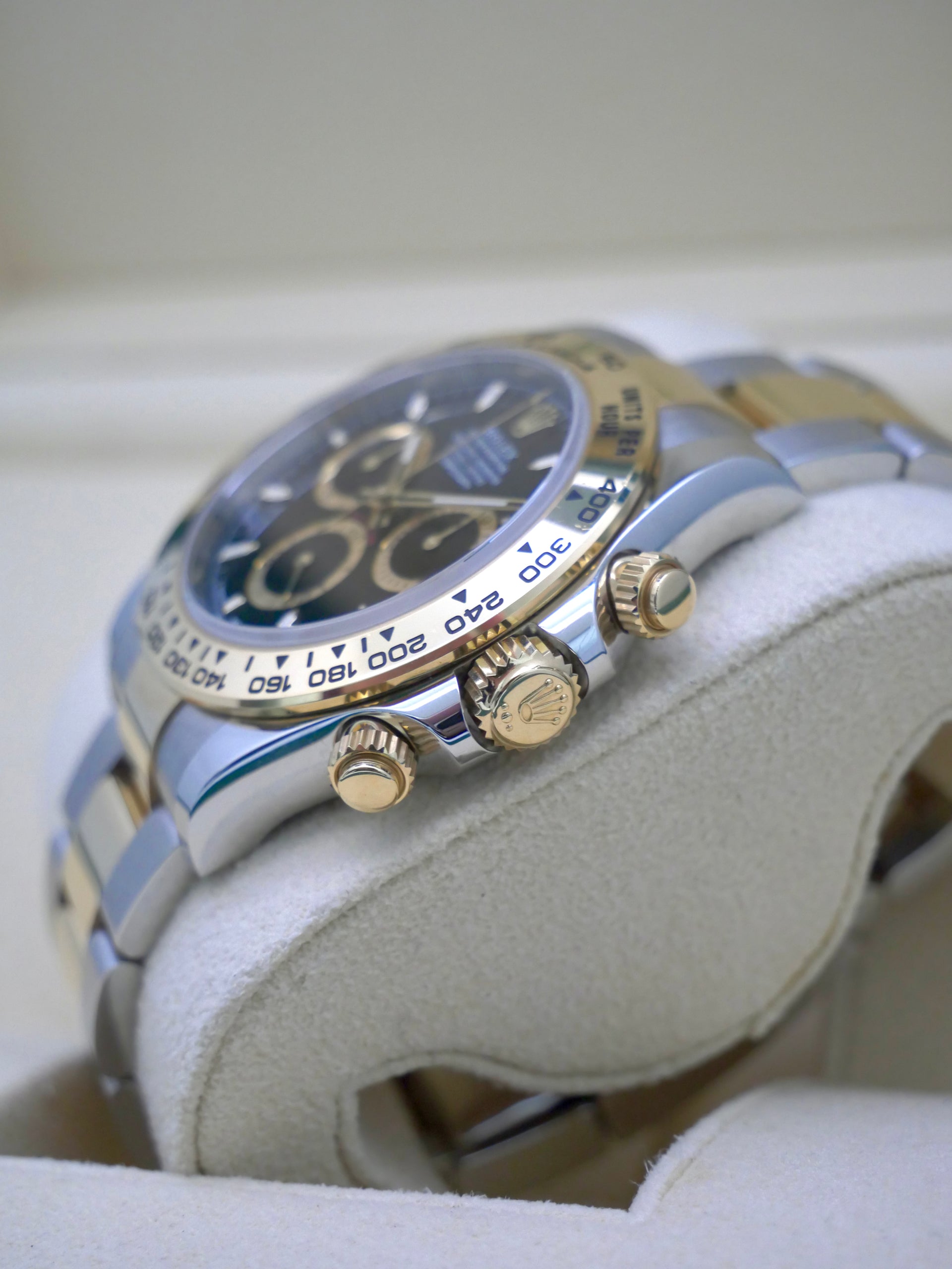 Eon Watches